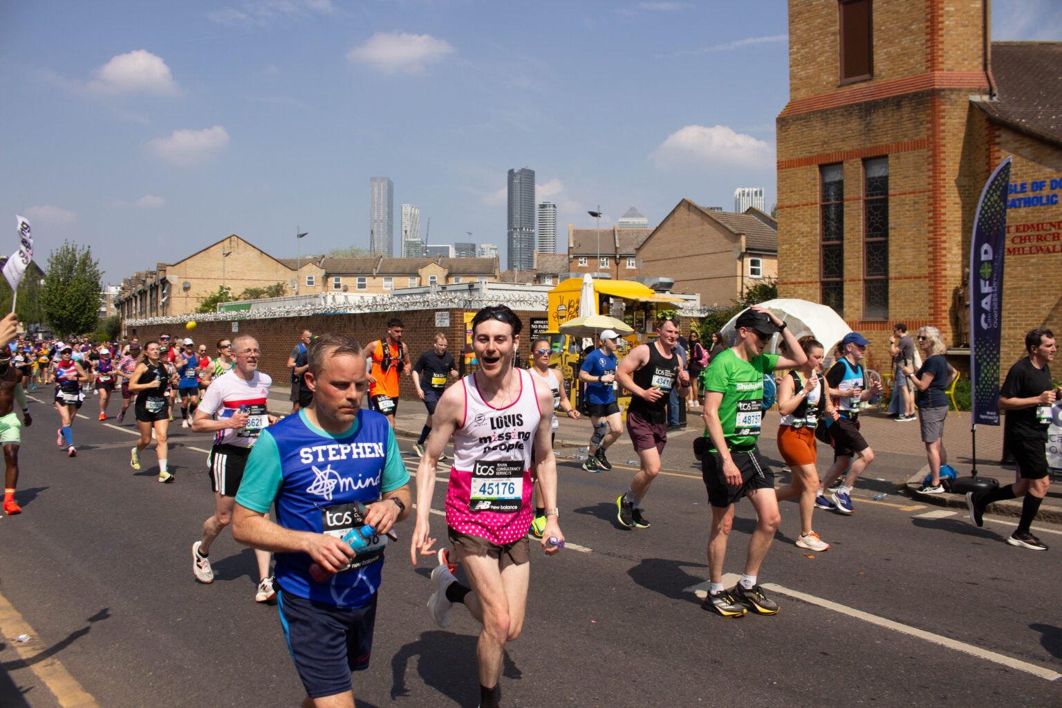 Congratulations to our incredible London Marathon team! - Missing People